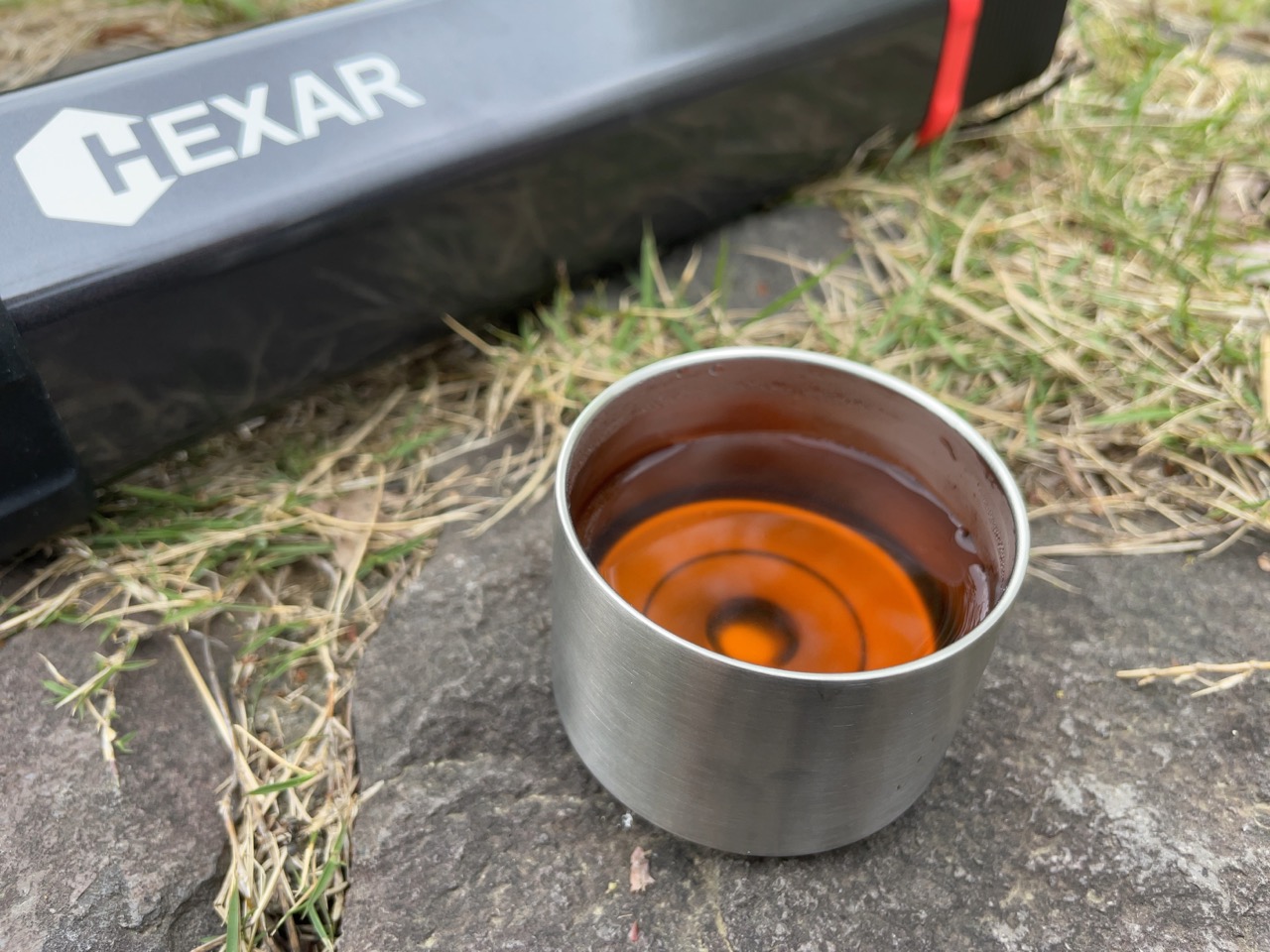 ちょっと大きめ、ちょっとオシャレな水筒。HEXAR ステンレスボトル800ml